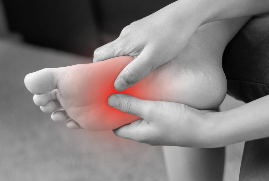Intermetatarsal Bursitis - Cove Orthopaedic Clinic | Minimally Invasive ...